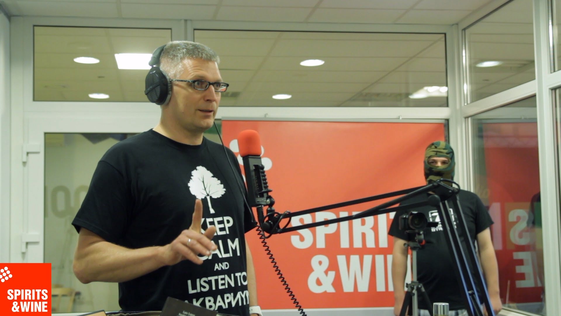 Bez kaklasaites: Suņu Būdā Lapsa | ekonomika.lv